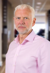 About AIR | 500+ Global Experts, 140+ Years of Automation Leadership